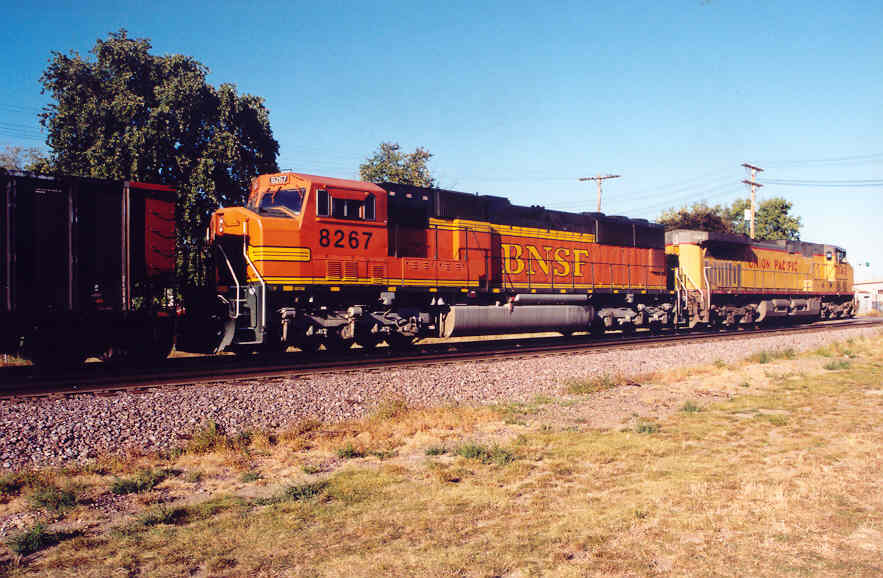 BNSF 8267